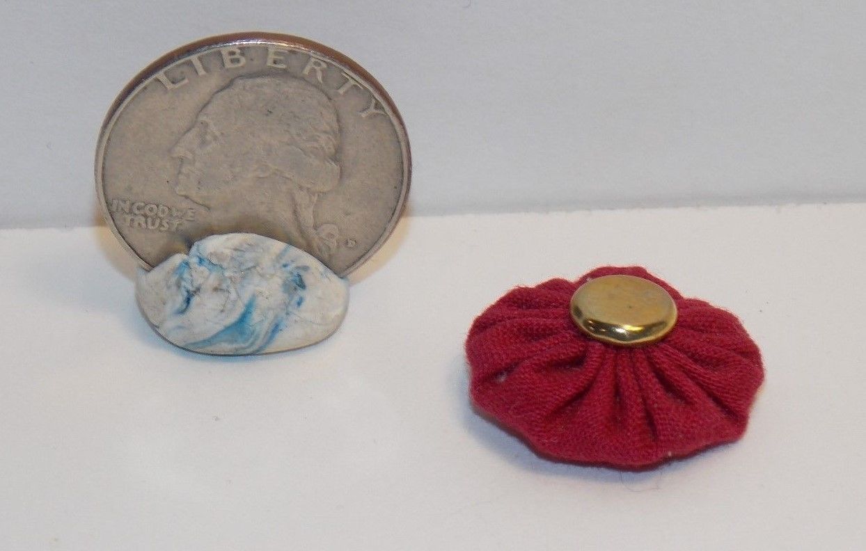 Old Fashioned Ice Pack | Mary's Dollhouse Miniature Accessories